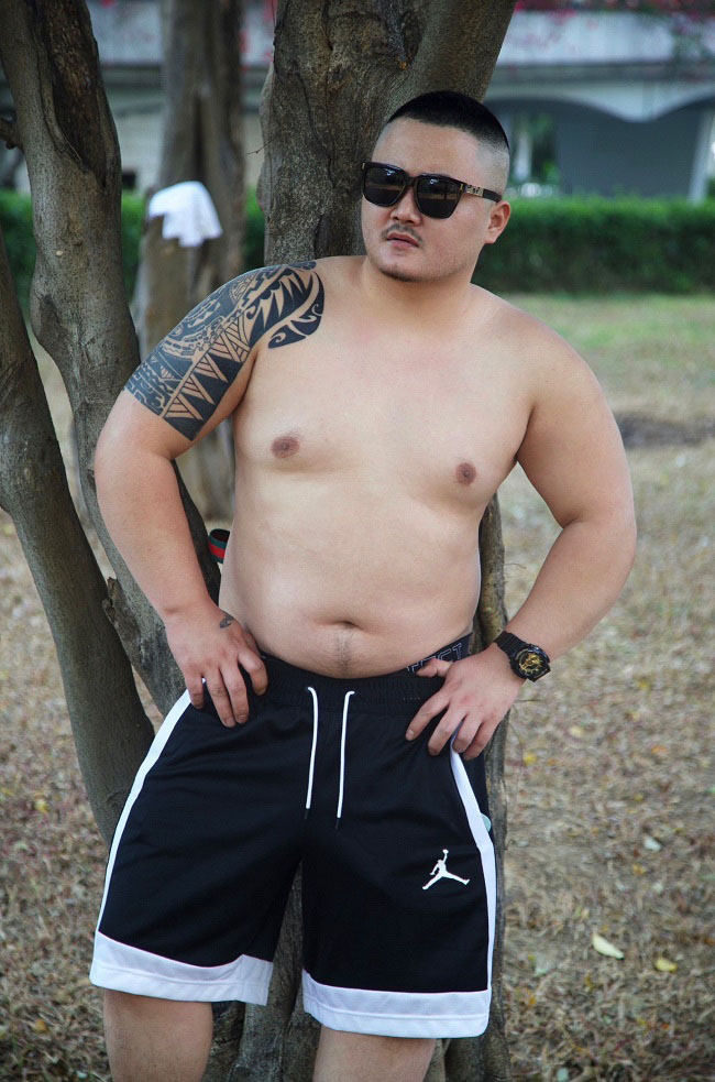 肉壮痞子大熊导航